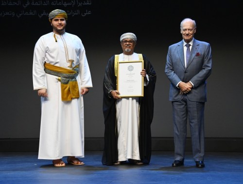 His Highness Sayyid Bilarab bin Haitham Al Said and Prince Amyn Aga ...