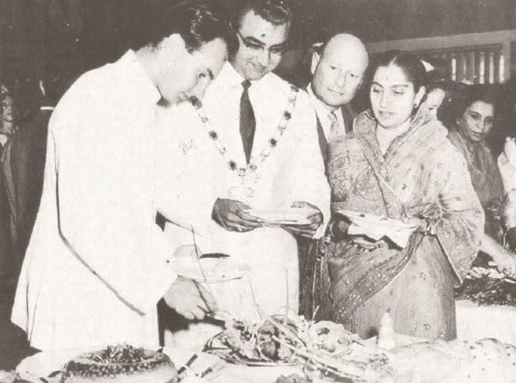 Rare Photos, 1959: His Late Highness Aga Khan IV Hosted by Dar es ...